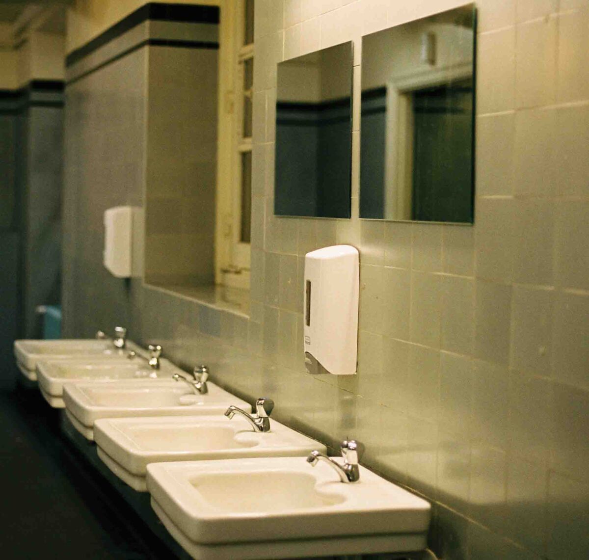 Menopause Inclusive Workplace - The Menopause Foundation of Canada